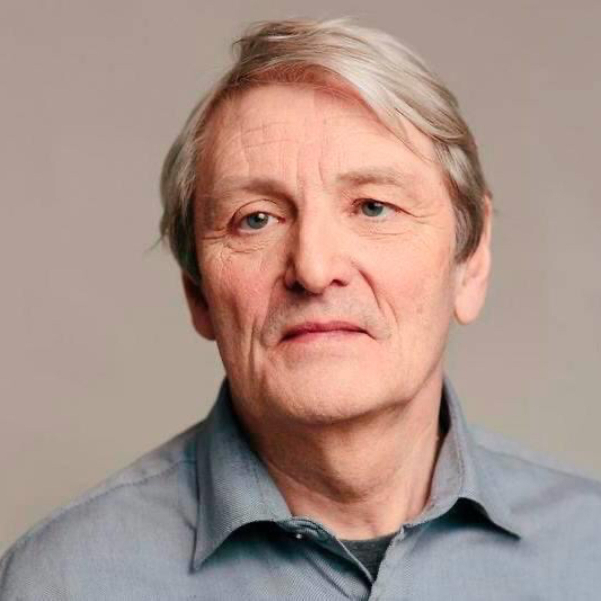 Hva mener Alf Egil Holmelid (SV)?